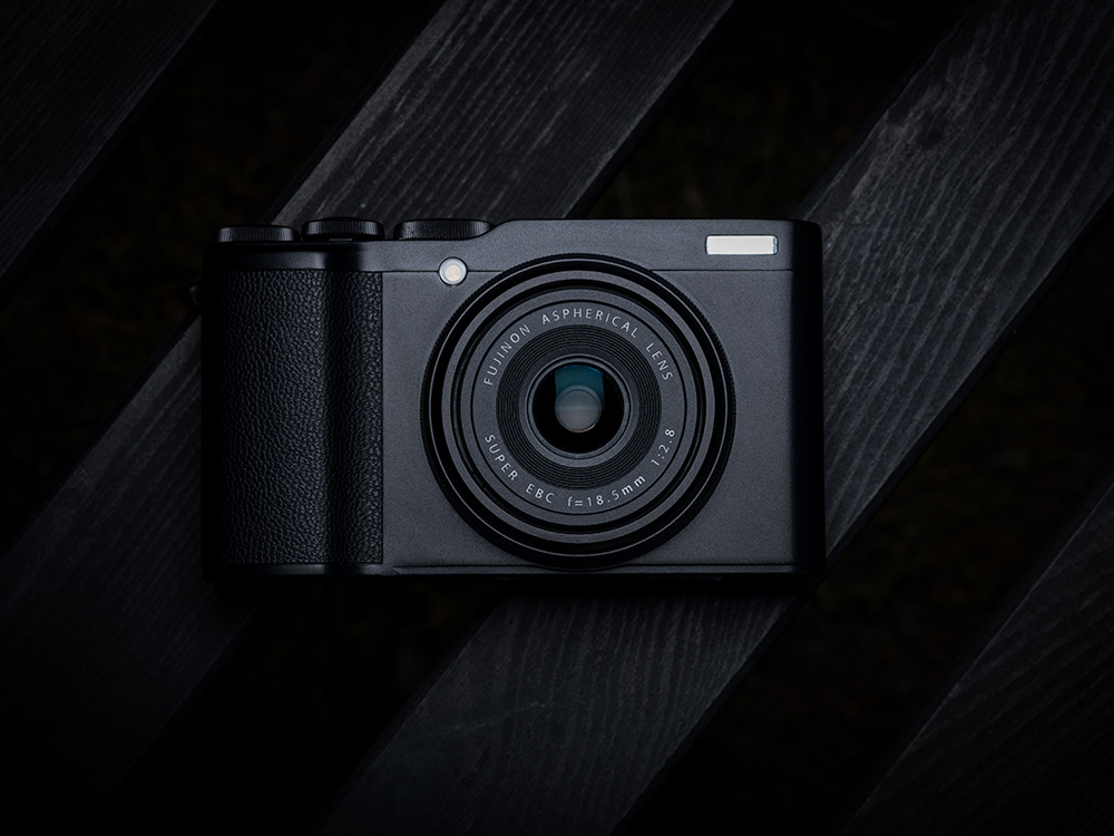 The New Fujifilm XF10 is a Compact Shooting Wonder - NXT