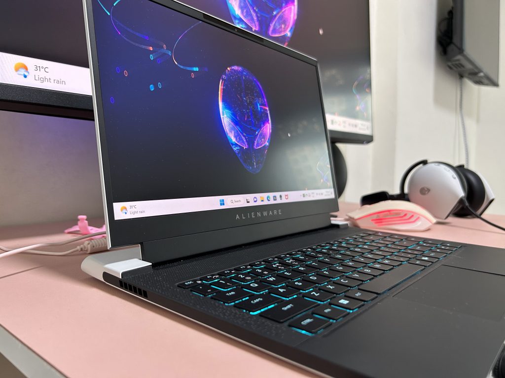 Powering Up My Gaming with Alienware’s Tri-Mode Wireless Gaming Headset ...