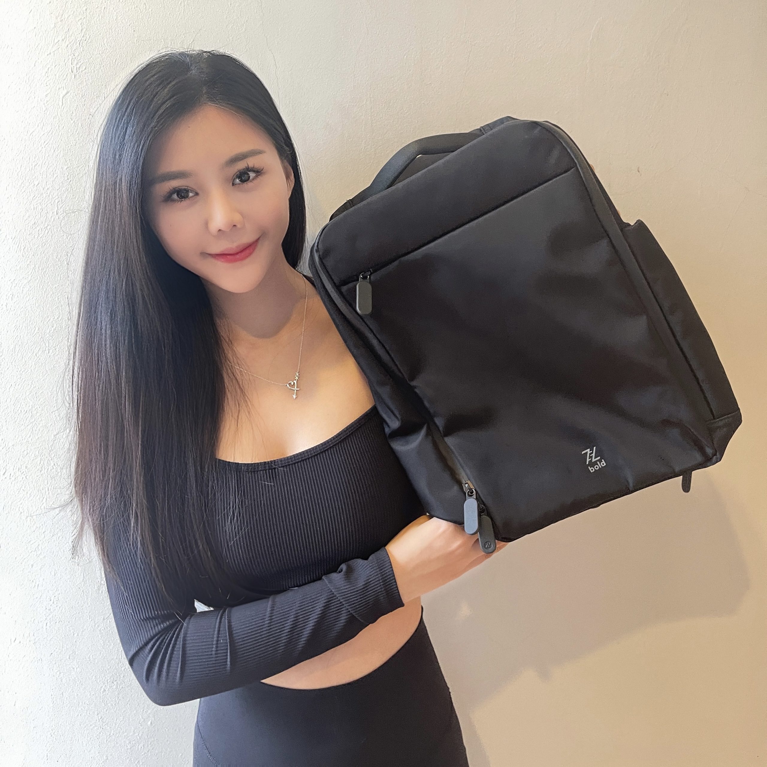 Unveiling my travel essentials - BOLD Quiver Sports Bag and the TravelMall 3D Sleep Mask with ...