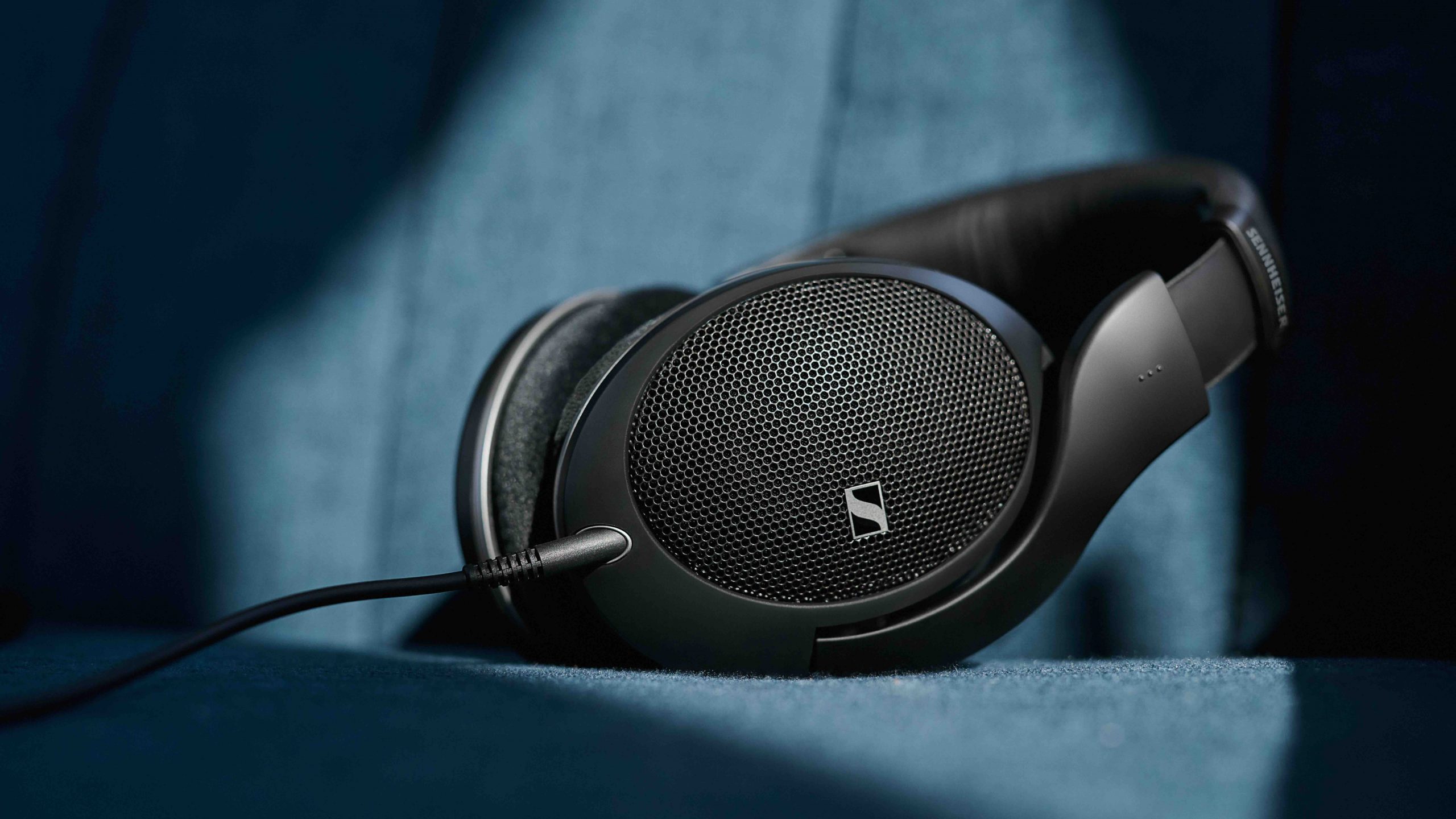 Sennheiser HD 550: Premium Audiophile Sound Now Within Reach