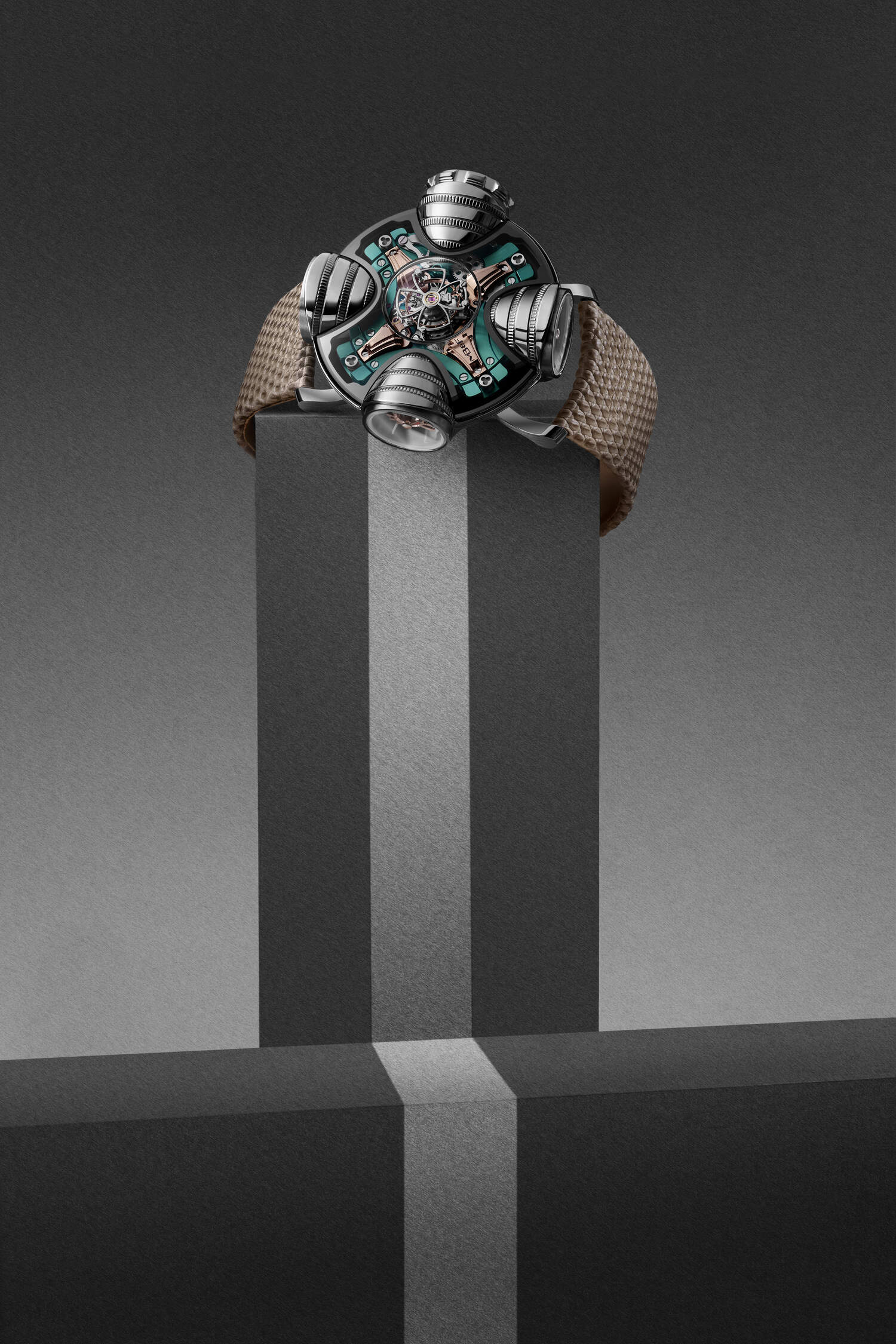 low_res_MBandF_HM11_Art_Deco_Green_Lifestyle_2 - NXT