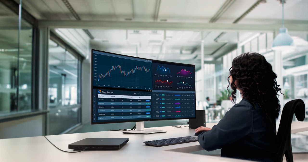 Dell UltraSharp 52 Thunderbolt Hub Monitor 2 - NXT Malaysia